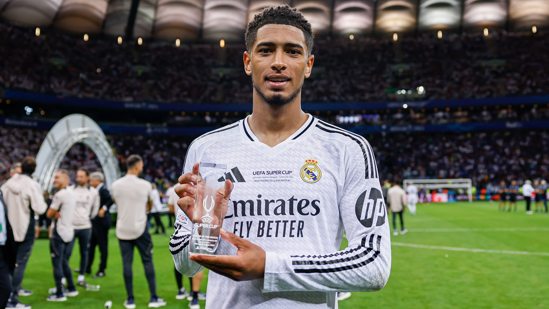 Bellingham, MVP of the Uefa Super Cup final: "I feel comfortable in any ...