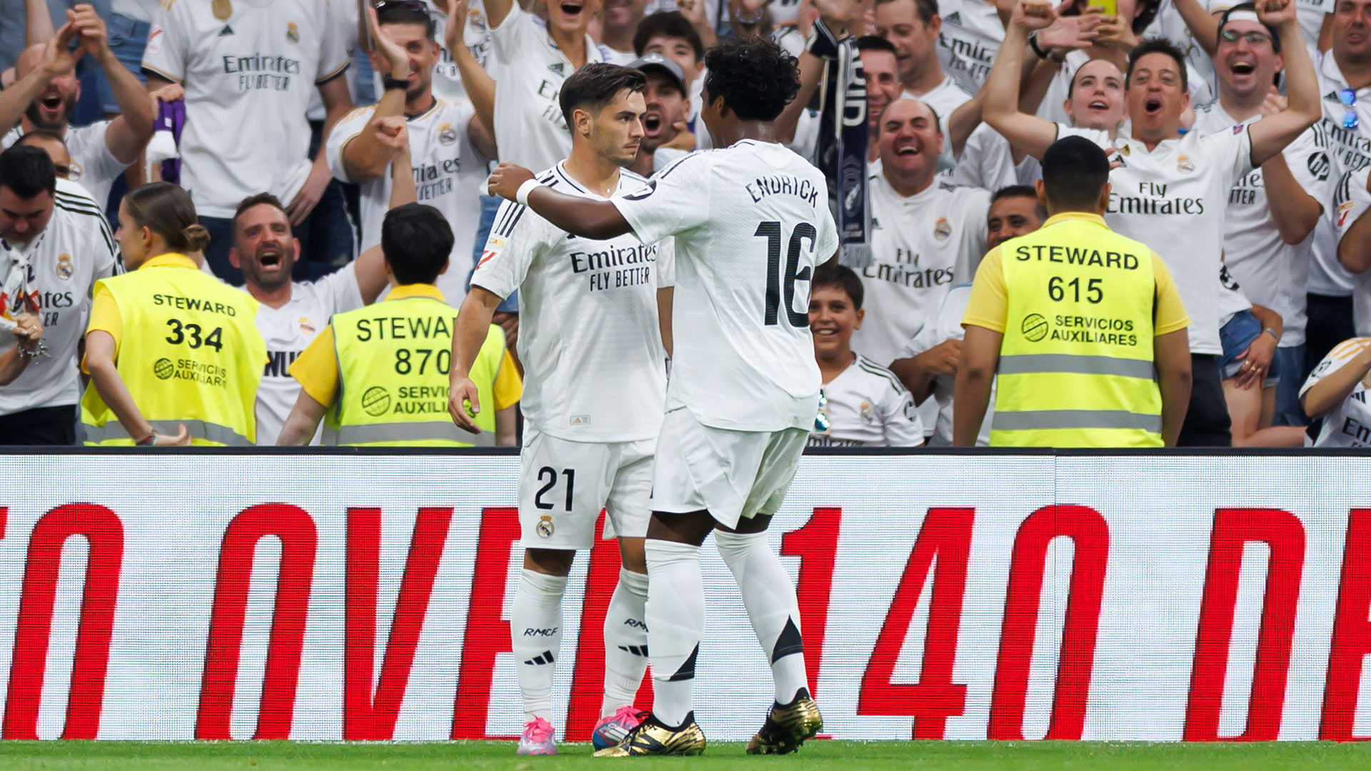 Onces iniciales del Real Madrid y la Deportiva Minera