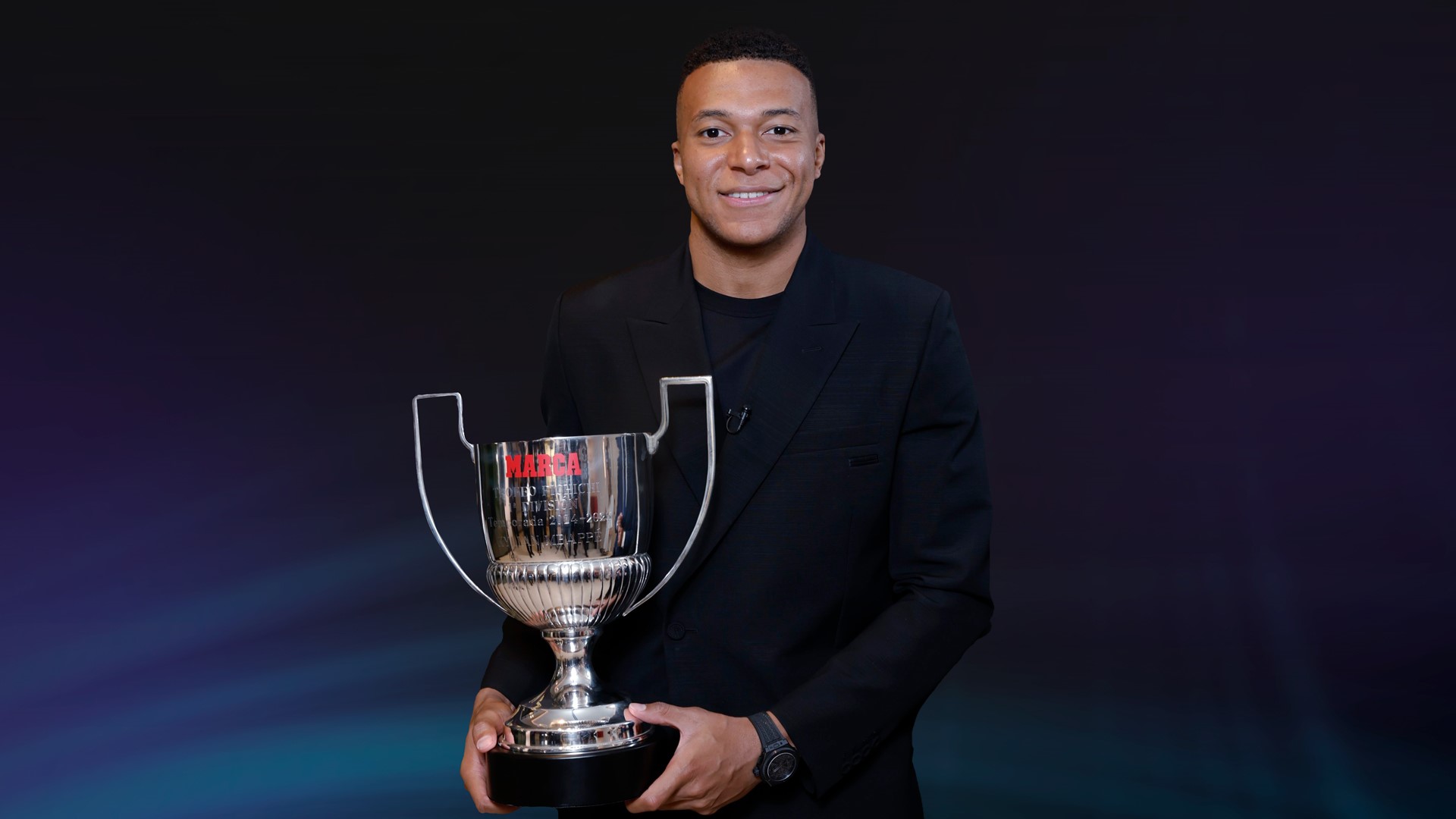 Mbappé reçoit le trophée de Pichichi 2024/25