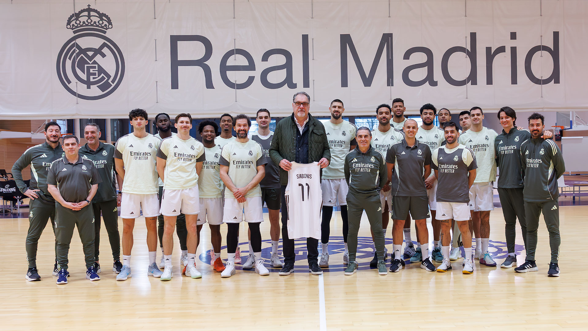 Sabonis visits the team at Real Madrid City
